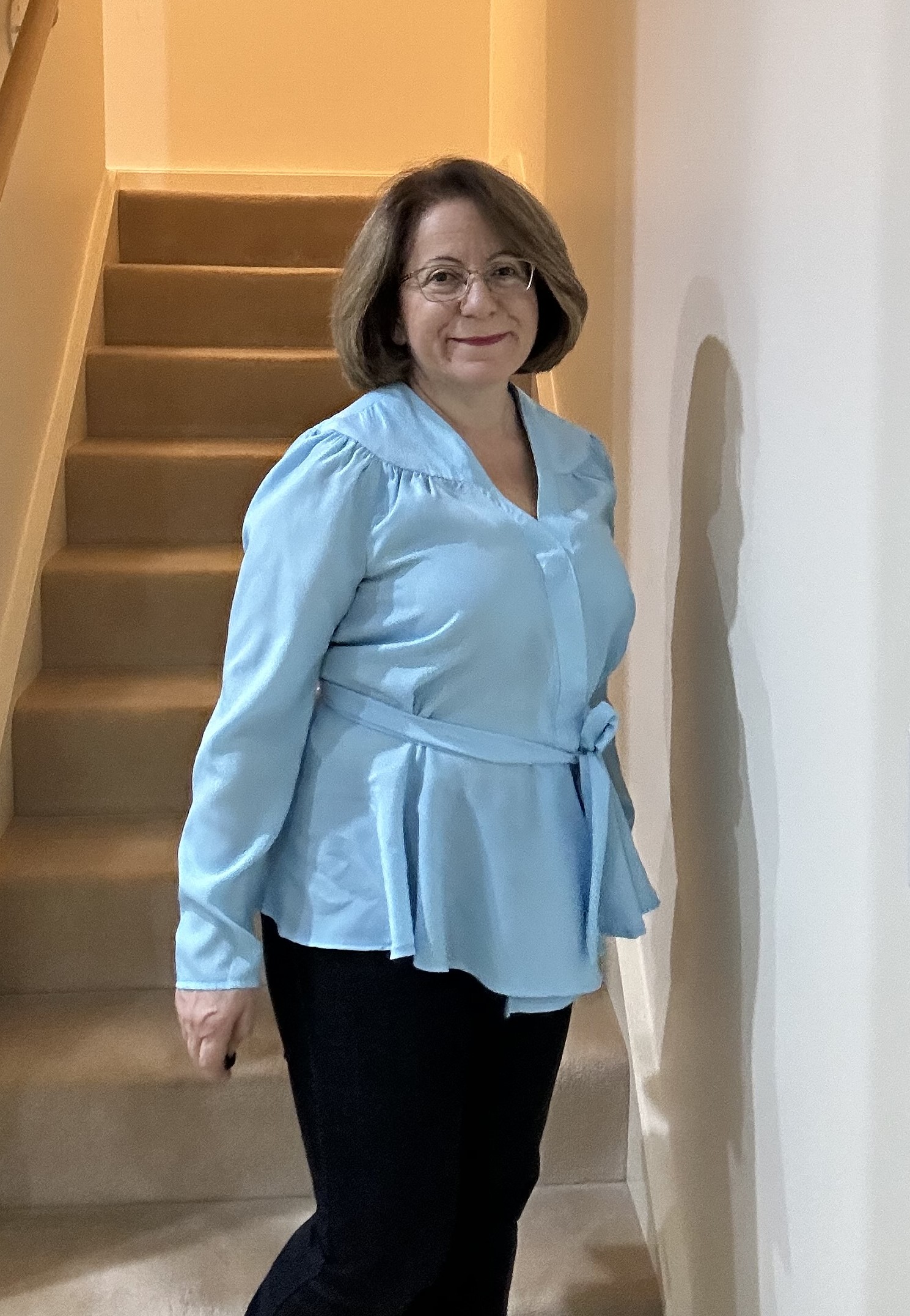 Exploring Butterick 6828: A Unique Blouse Pattern – Velosews